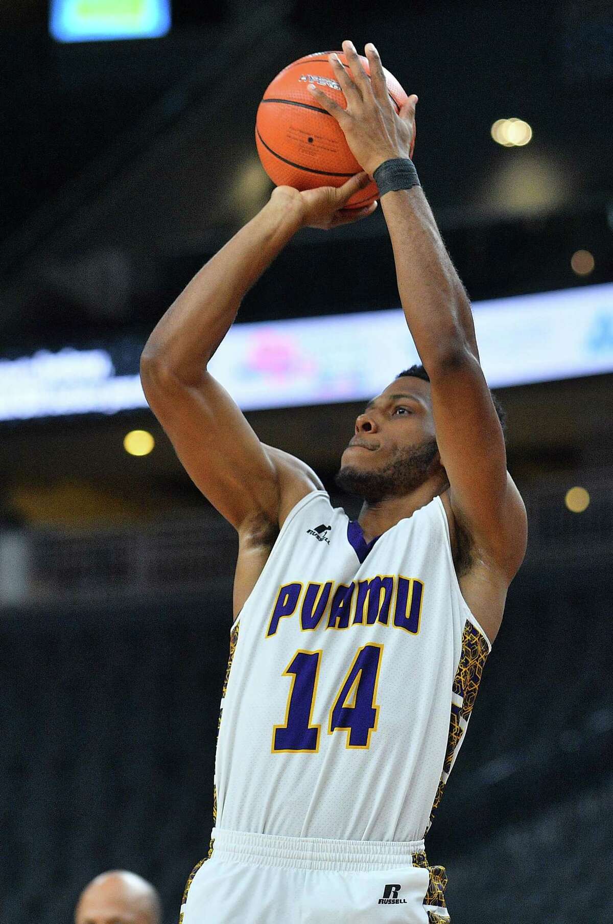 Zachary Hamilton grows into key contributor for Prairie View A&M men