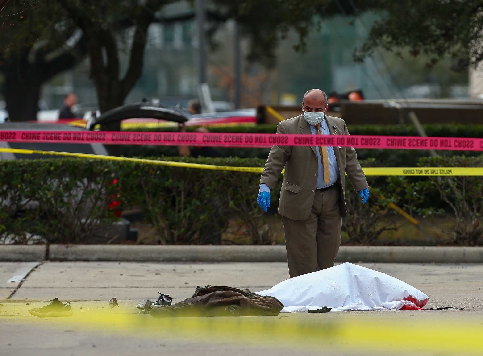 HPD fatally shoots robbery suspect at West Loop near Westpark