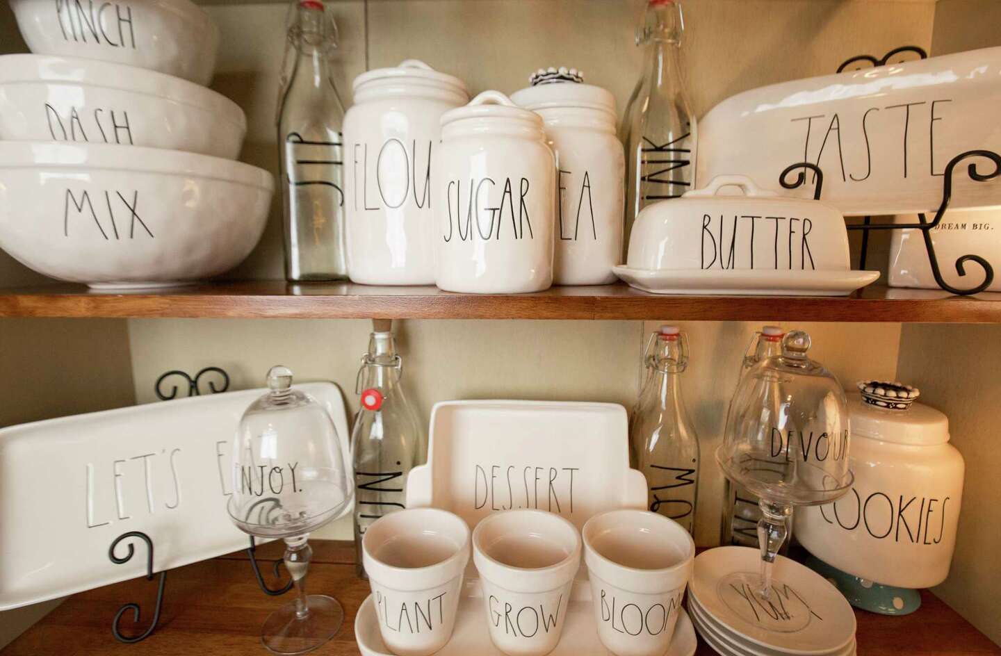 Woman on a mission: Hunting the elusive Rae Dunn ceramics in Houston