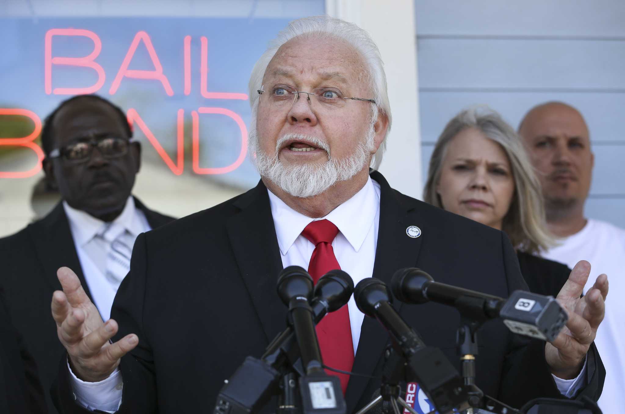 Cash bail system promotes profit, not justice