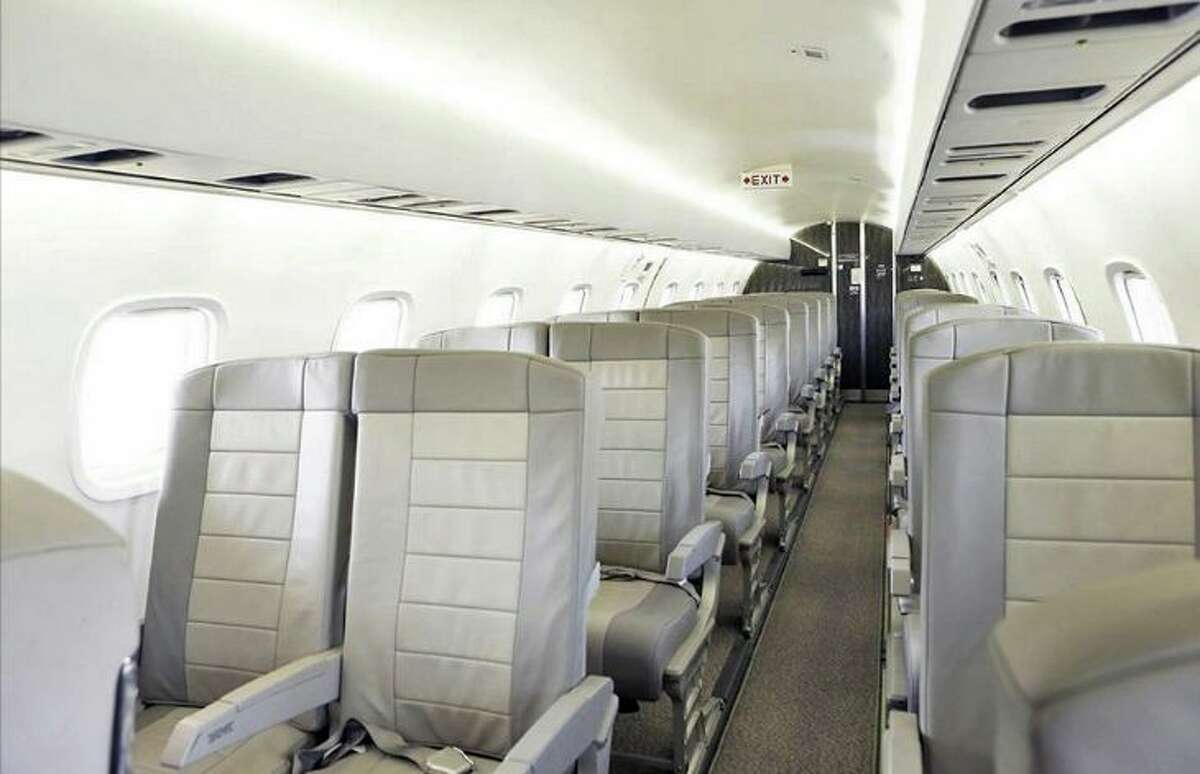 I tried a semi-private JSX flight. It was wonderful and I feel weird ...