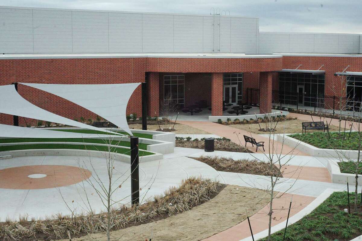 New ninth-grade center gives Dobie freshmen their own space