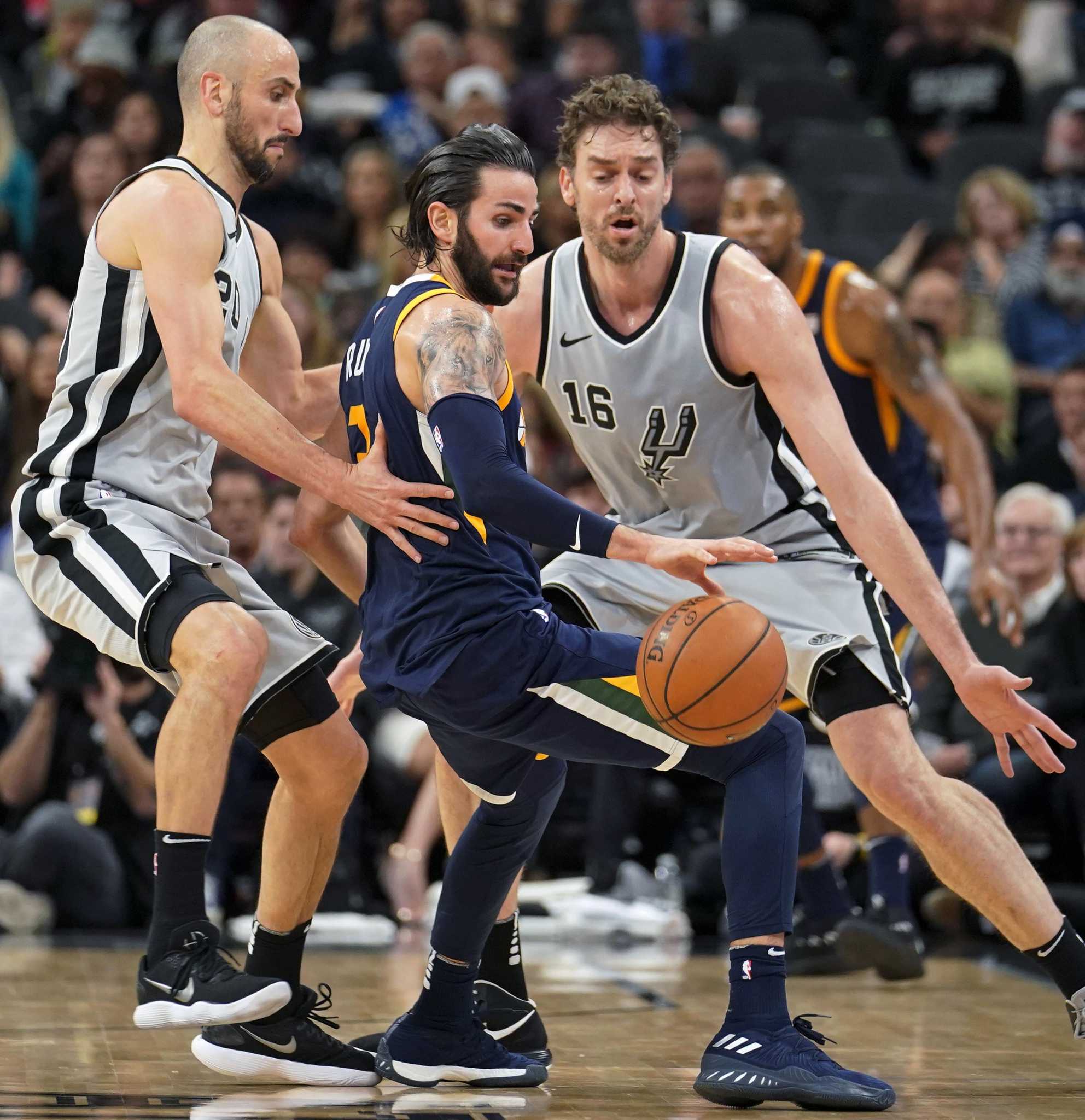 Gasol reaches another milestone