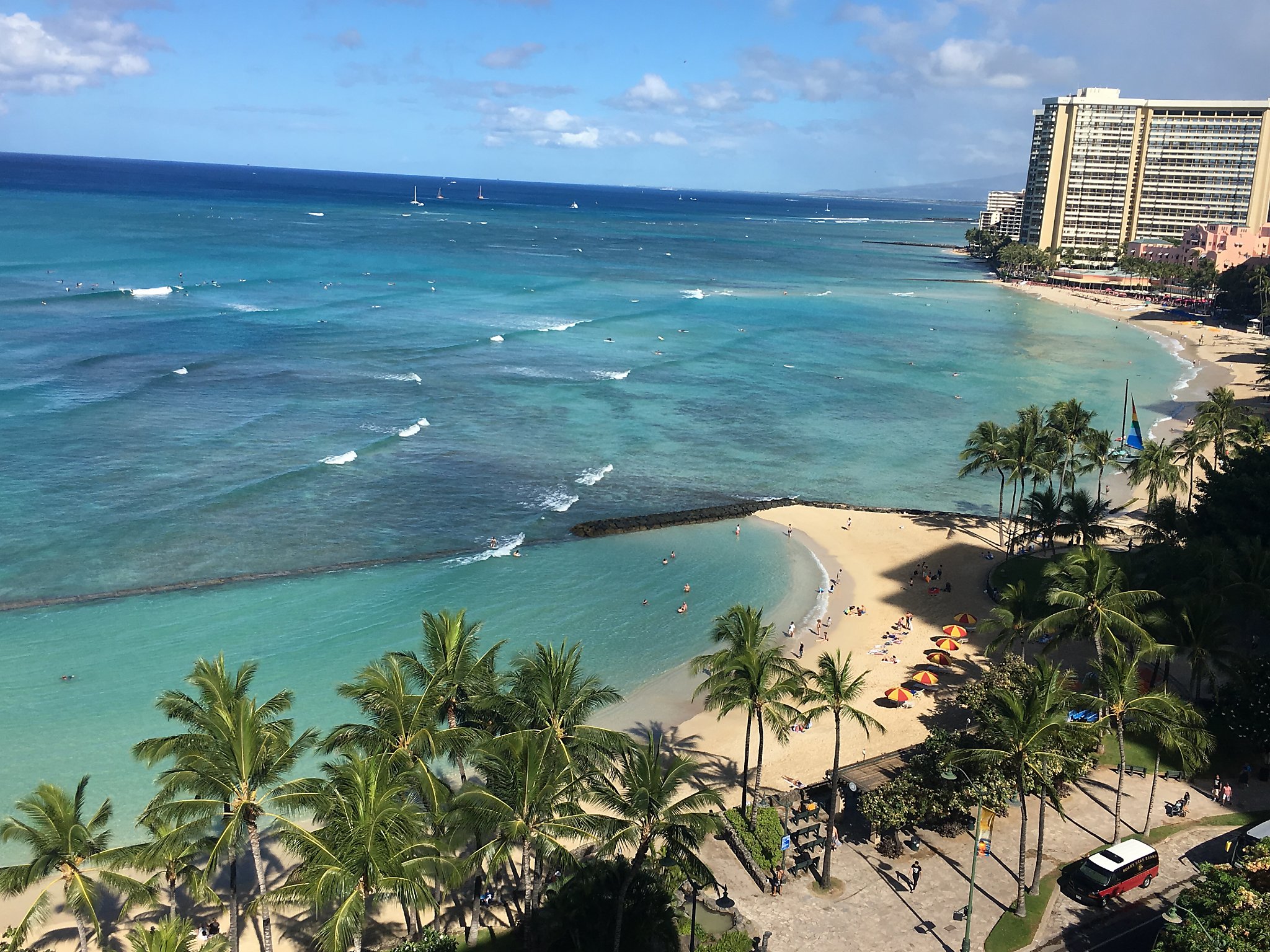 Suite Spot: ‘Iron Chef’ and aloha chic at Alohilani Resort