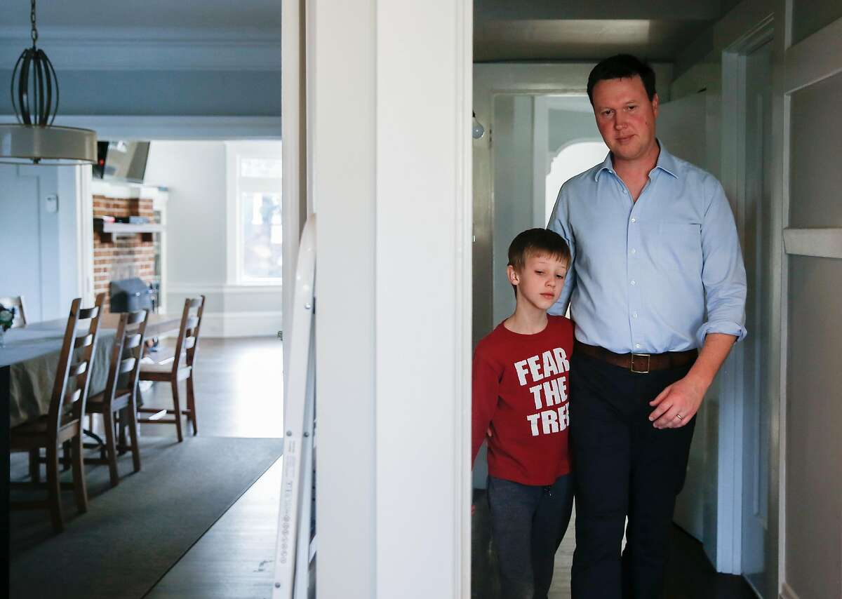 Giants broadcaster Dave Flemming to stay, agrees to 4-year deal