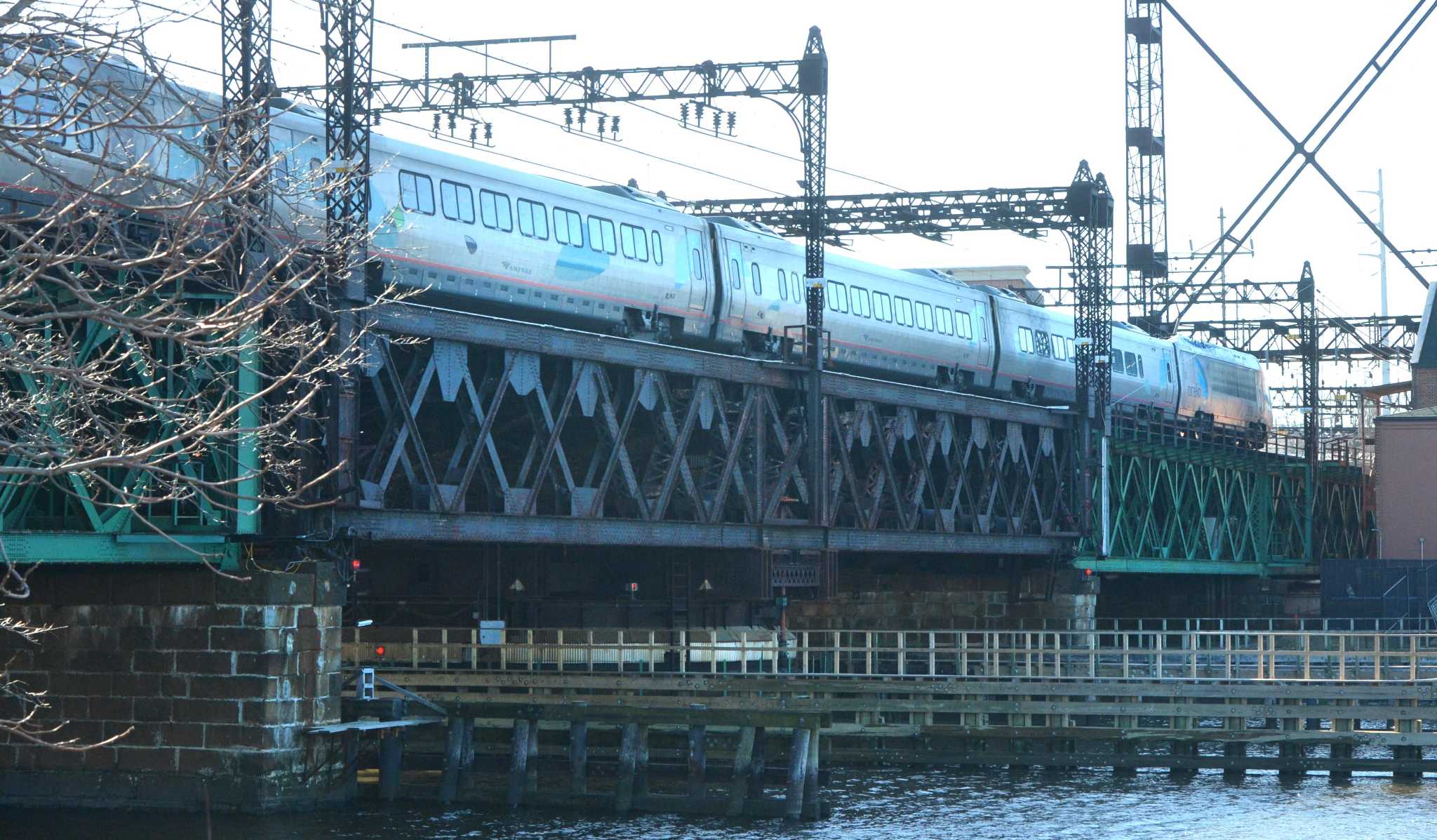 DOT puts $1M on table for Walk Bridge replacement easements