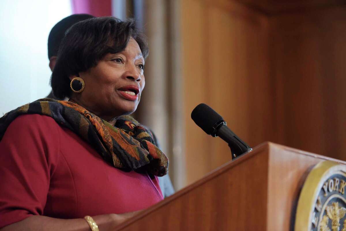 Senate Democrats unveil anti-gun violence package Senate Democrats unveil anti-gun violence package