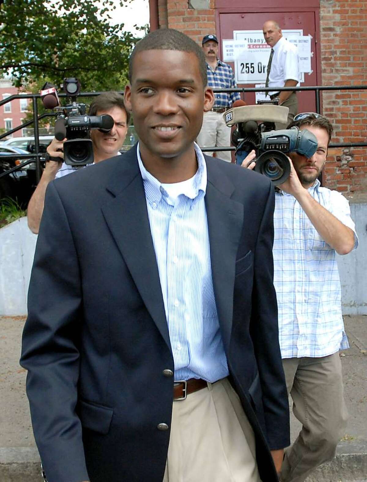 Ellis falls short of win by at least 1,600 votes