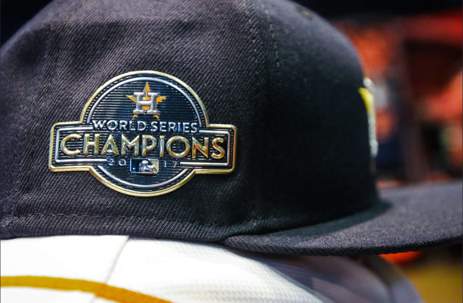 Astros to wear special gold jerseys to celebrate World Series