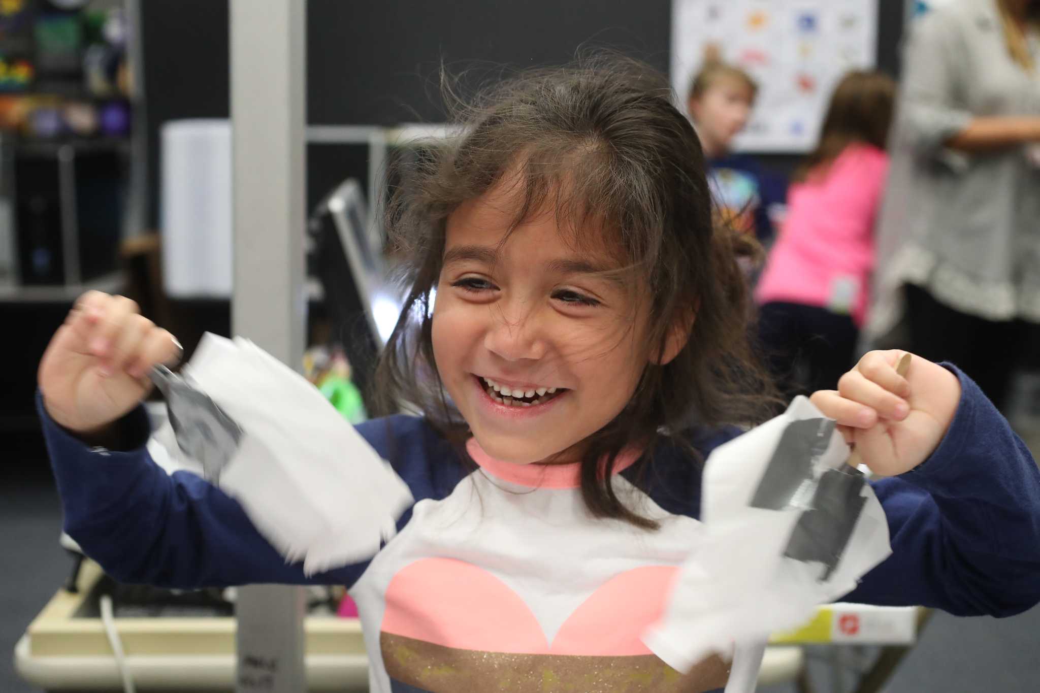 Hands-on projects expose elementary students to STEM early