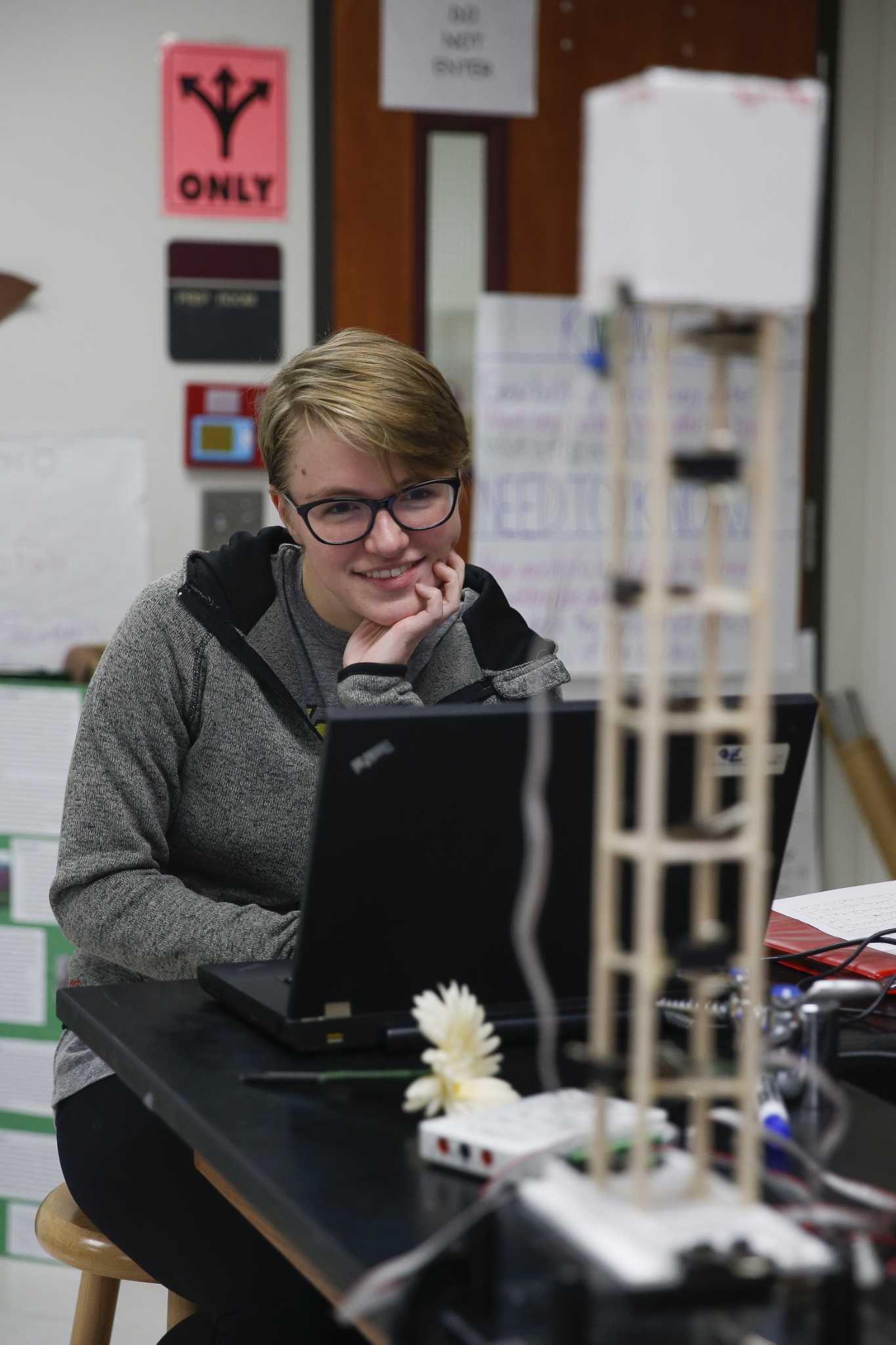 Real-world problem solving gives high schoolers a taste of STEM careers