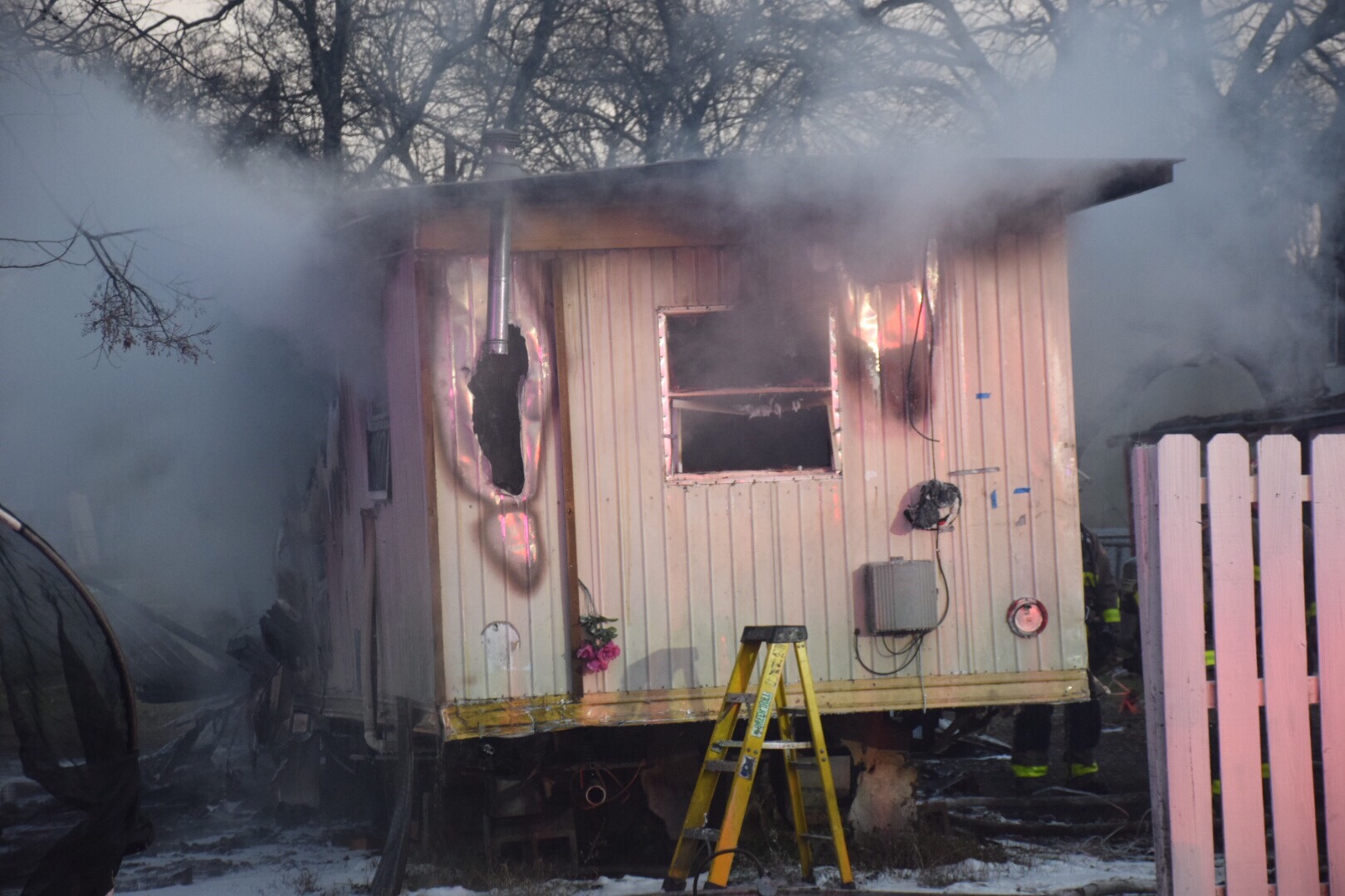 SAFD: Man, 31, killed in mobile home fire on Southwest Side