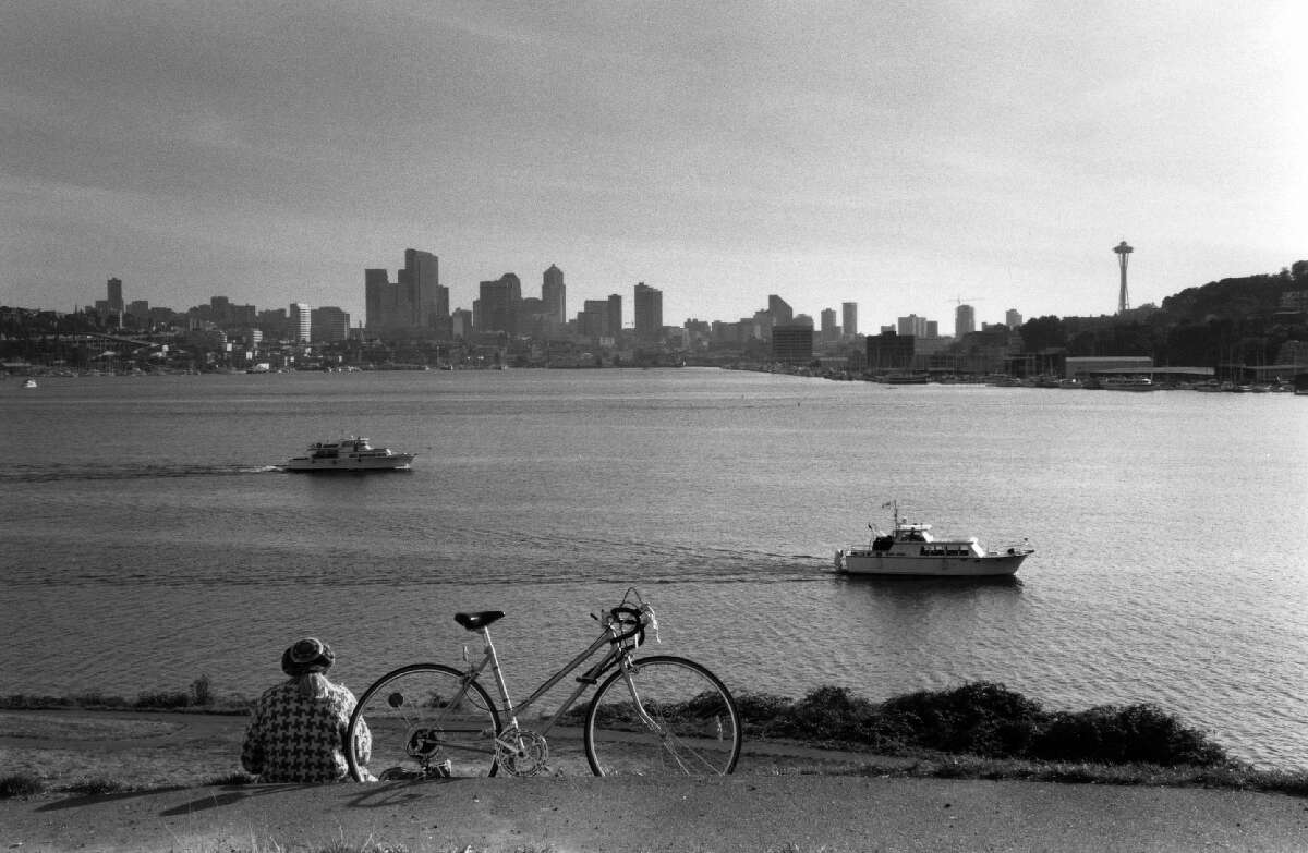 Beyond the haze: Before and after photos of August's smoke storm in Seattle