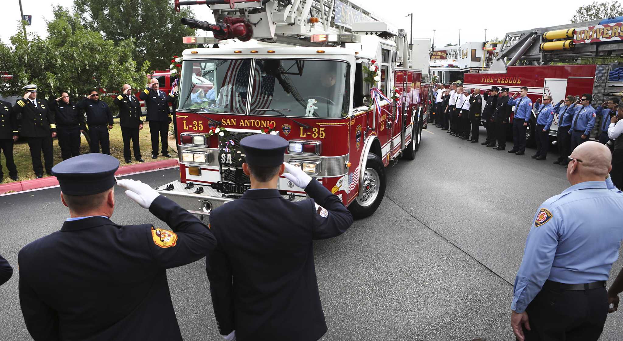 Review: SAFD made mistakes in fighting blaze that killed firefighter