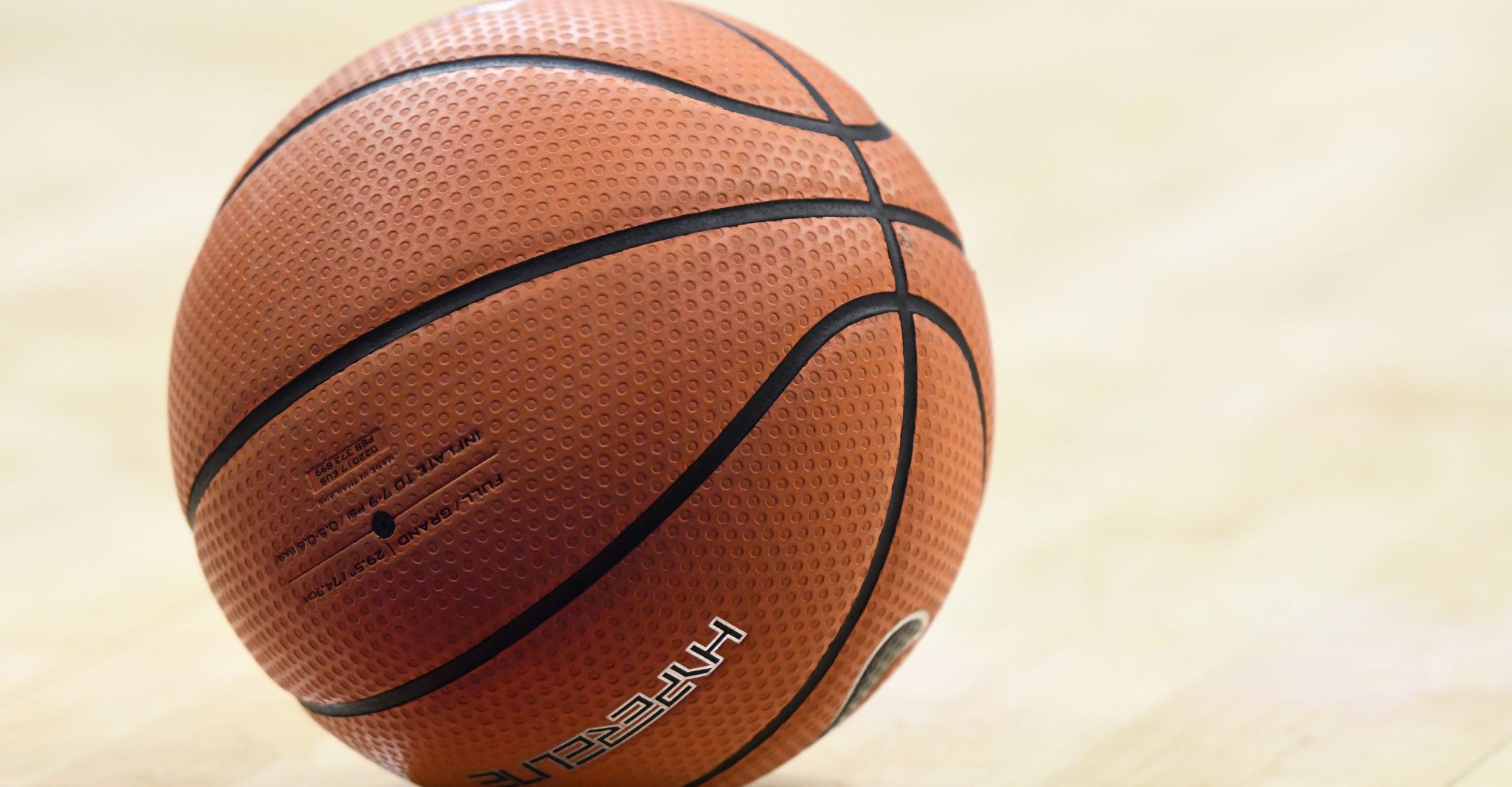 Former Rockets assistant R.J. Adelman hit by vehicle, killed