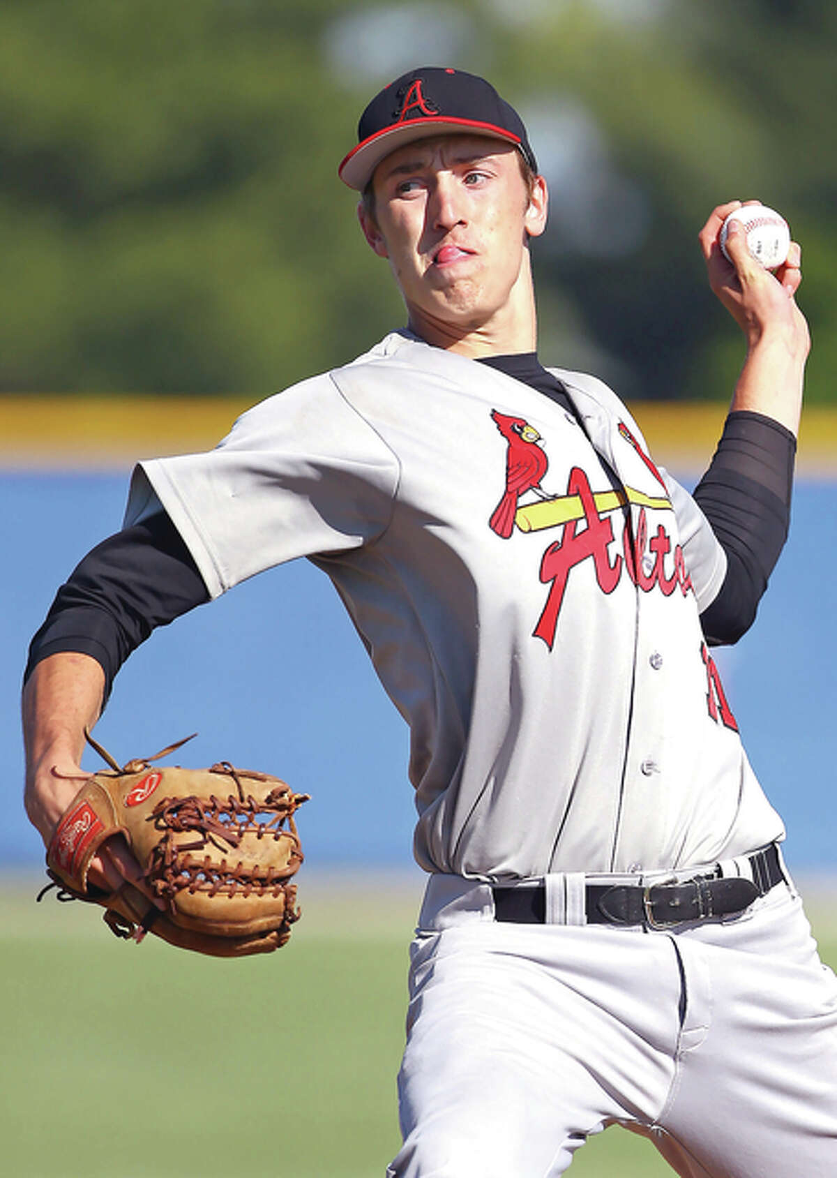 Bryan Hudson makes pro pitching debut