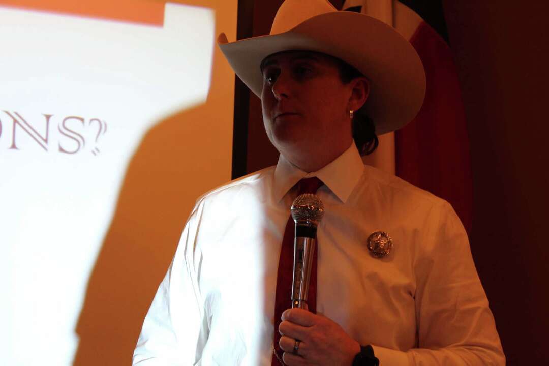NSRW learn about Texas Rangers with Lt. Wende Wakeman