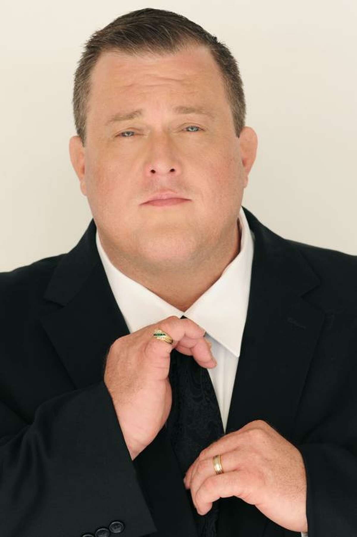 ‘Mike & Molly’ star Billy Gardell brings stand-up show to Ridgefield