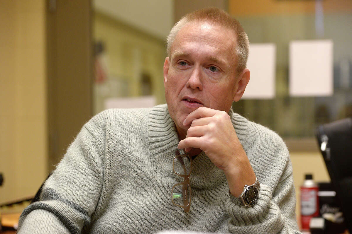 Vidor band director keeps Grammy in box under desk