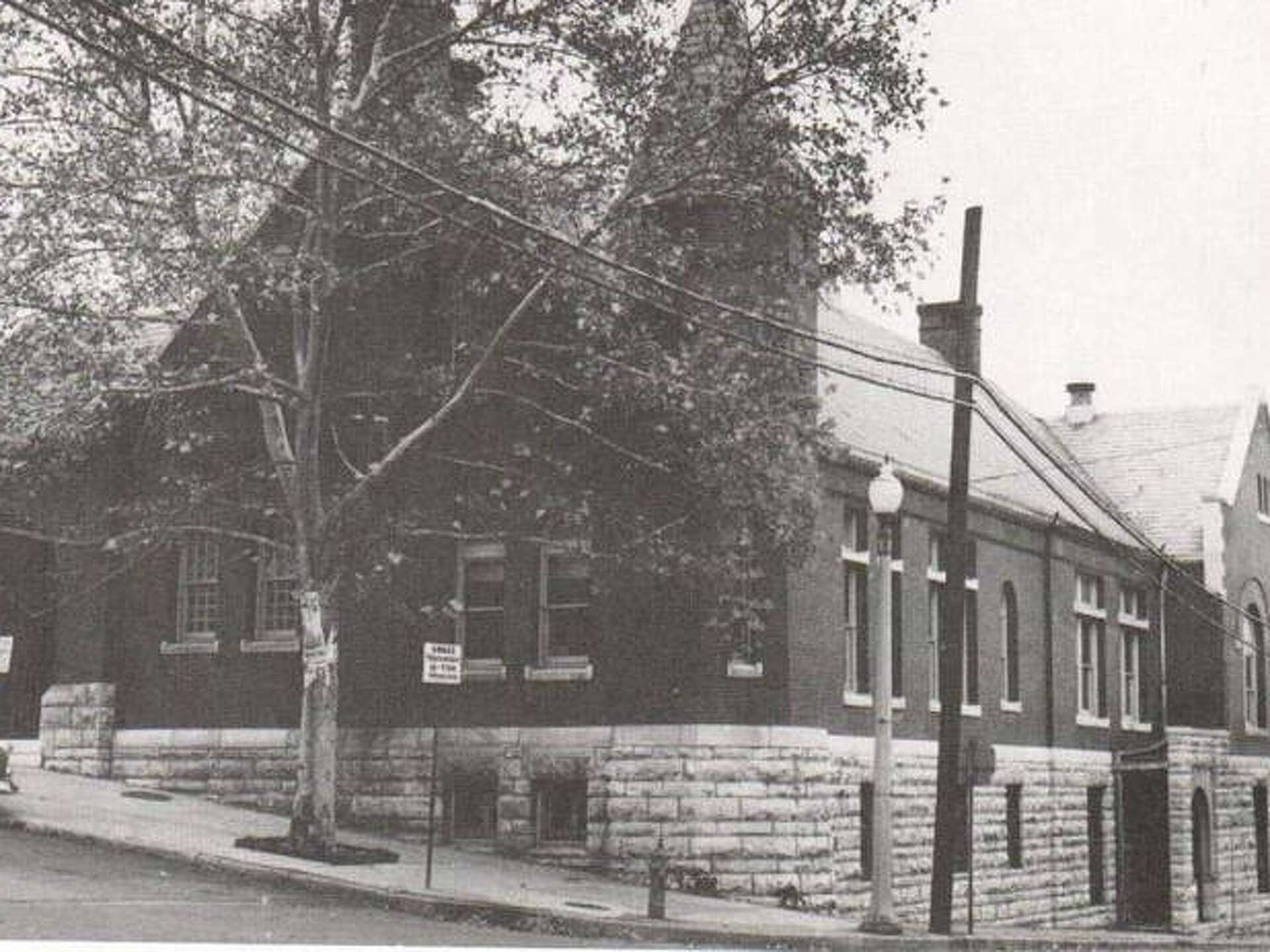 Our Past: Alton library completed in 1891