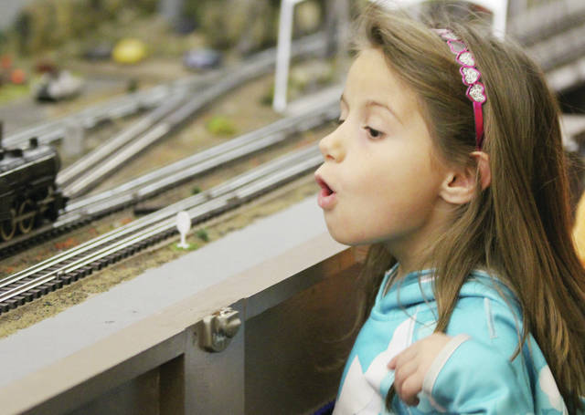 Electric model trains enthrall hobbyists, children in upcoming show