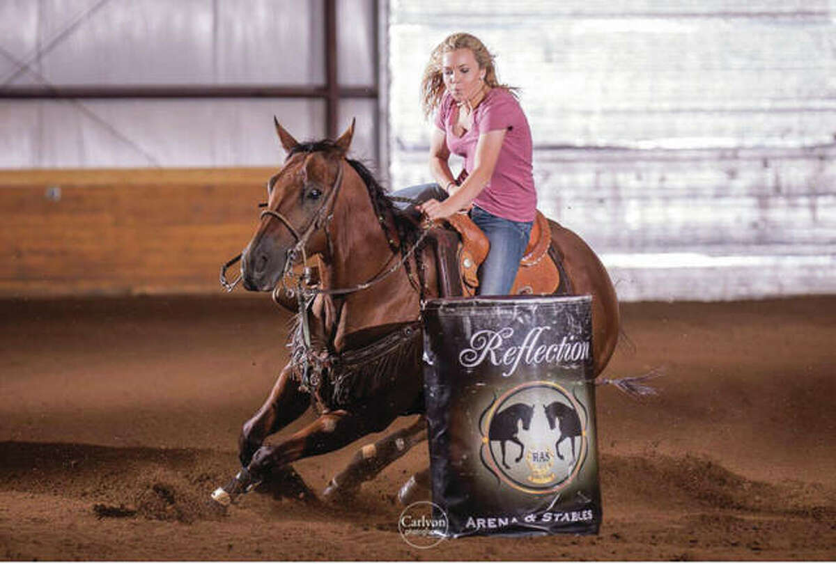 Illini Middle School student set for world barrel racing championships
