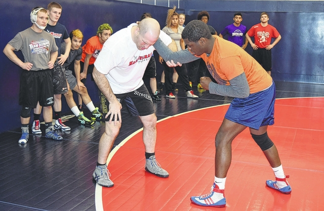 UFC champion Matt Hamill spreads inspiration at MacMurray College