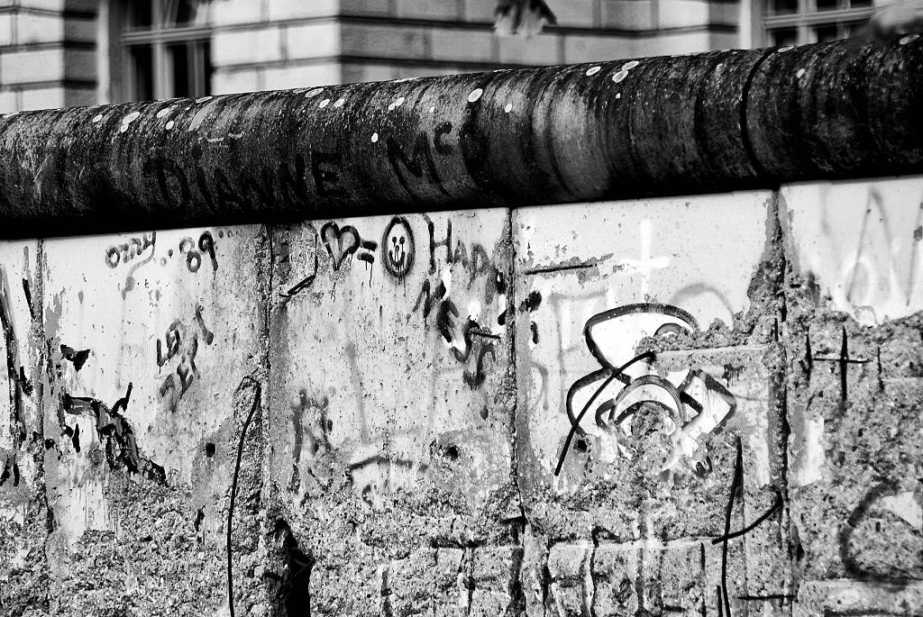 Exhibition explores legacies of the Cold War 20