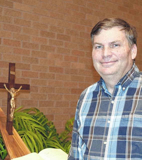 Our Redeemer welcomes new pastor to its fold