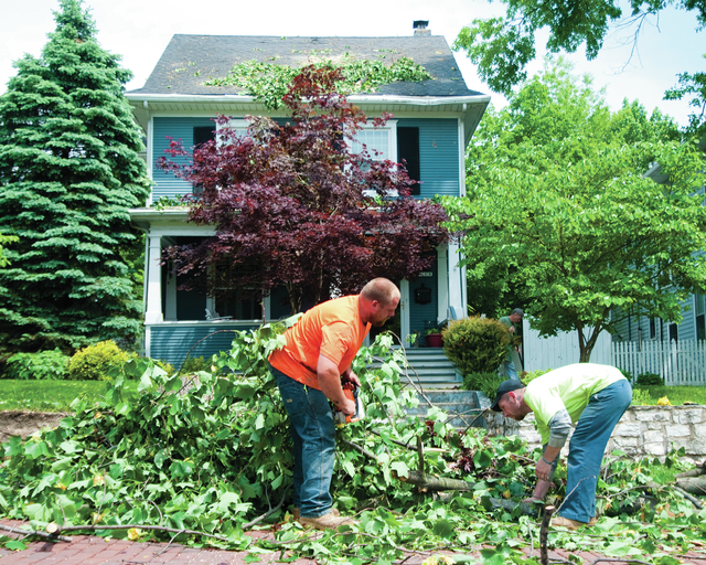 Crews, departments work throughout weekend in storm cleanup