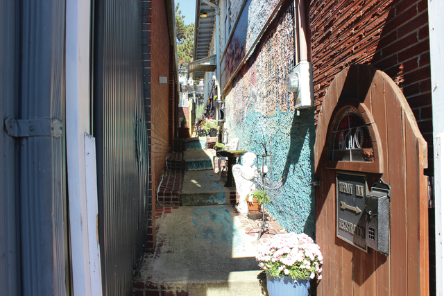 Alton house tour showcases history