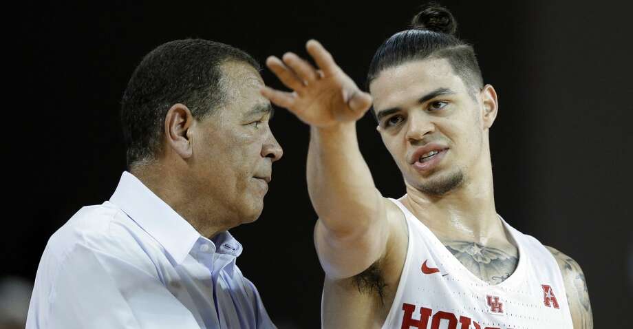 UH's Rob Gray becomes AAC's all-time scoring leader - Houston Chronicle