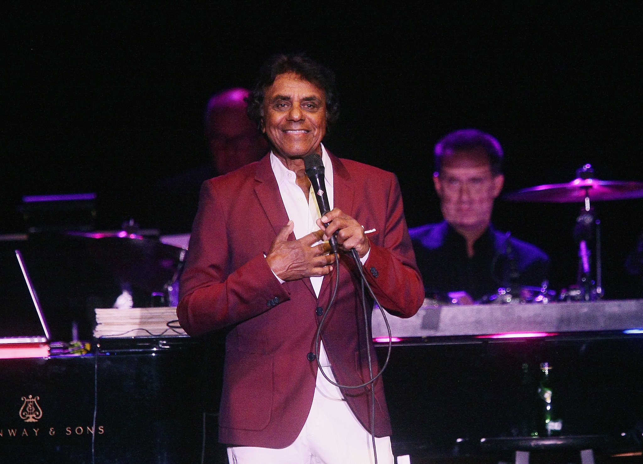 SF native Johnny Mathis performs his hits in Santa Rosa