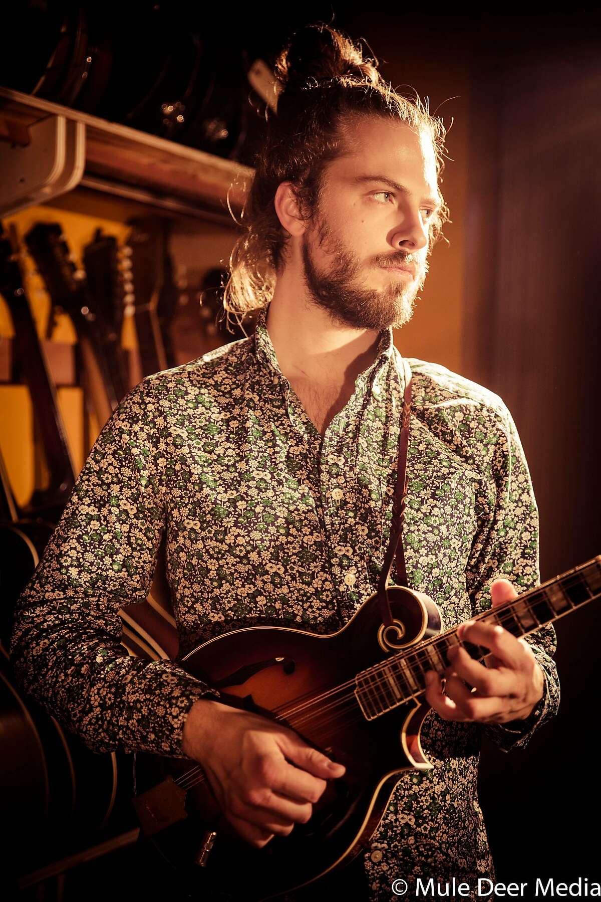 Yonder Mountain’s Jacob Jolliff’s side band is a hometown affair