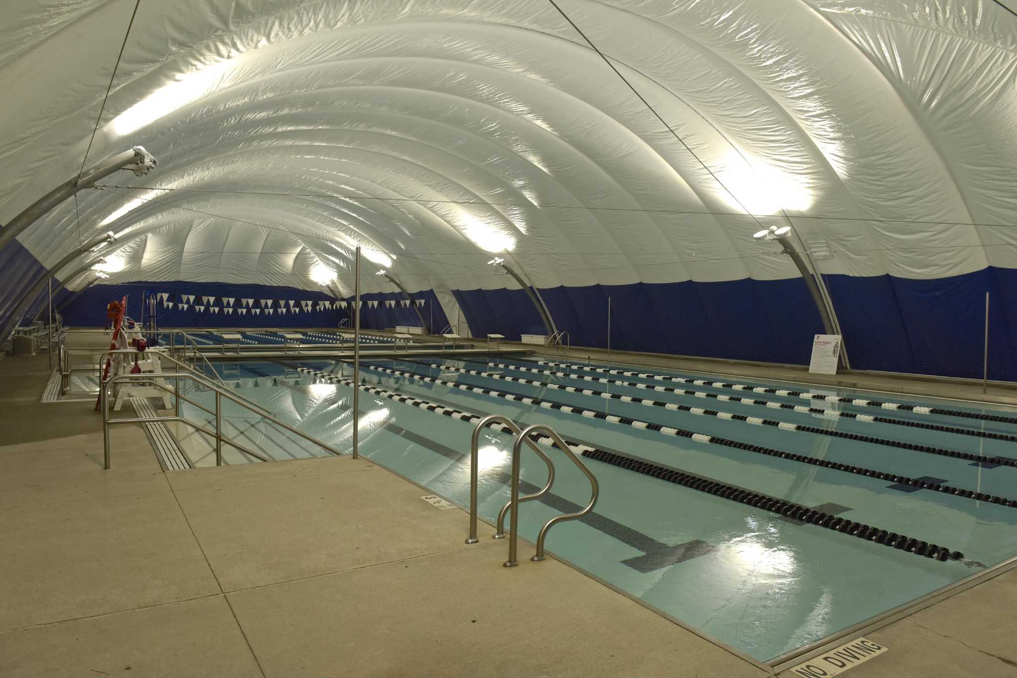 Brookfield YMCA to throw family pool party
