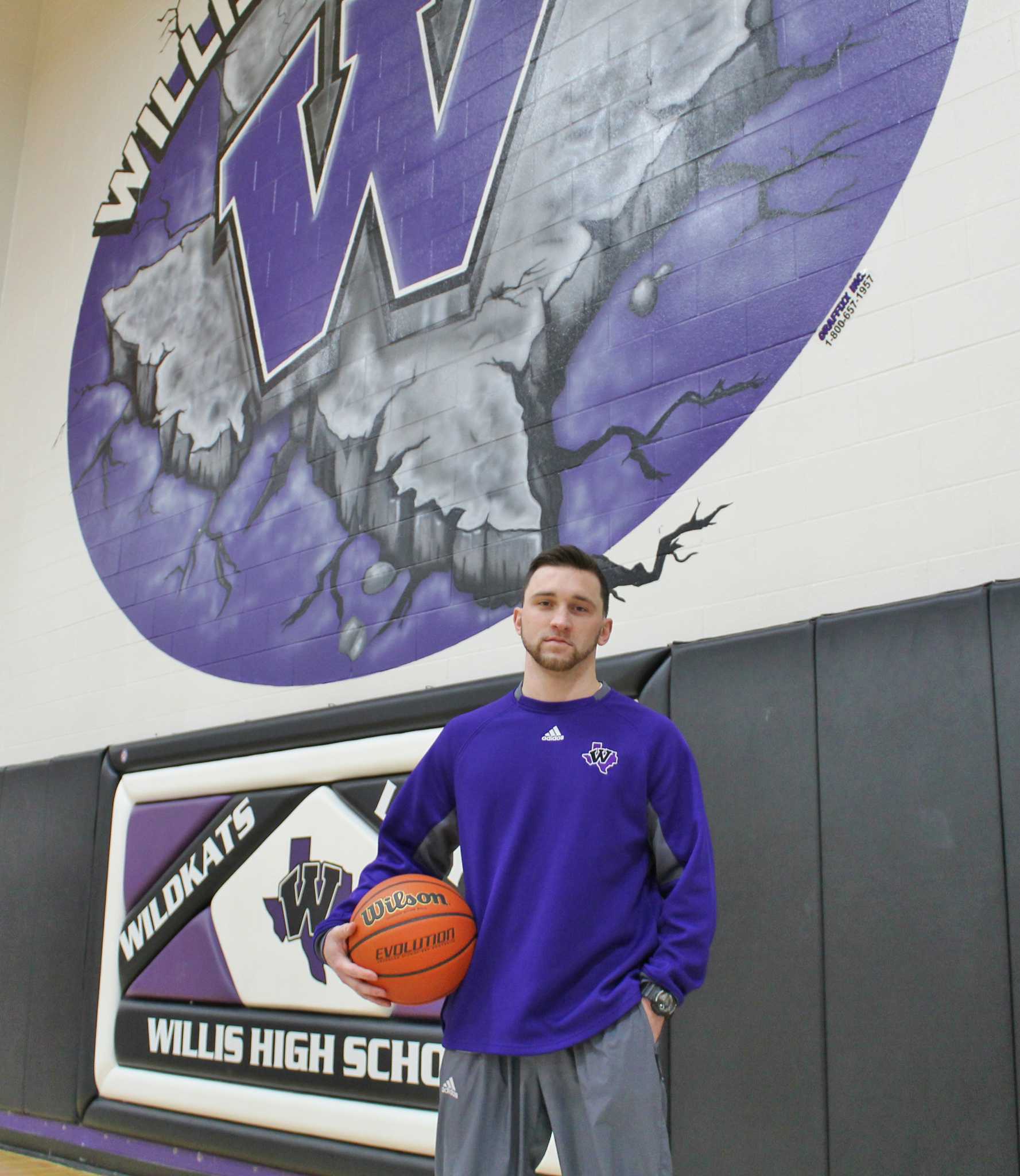 BOYS HOOPS: Andrus making impact in return to Willis as assistant coach