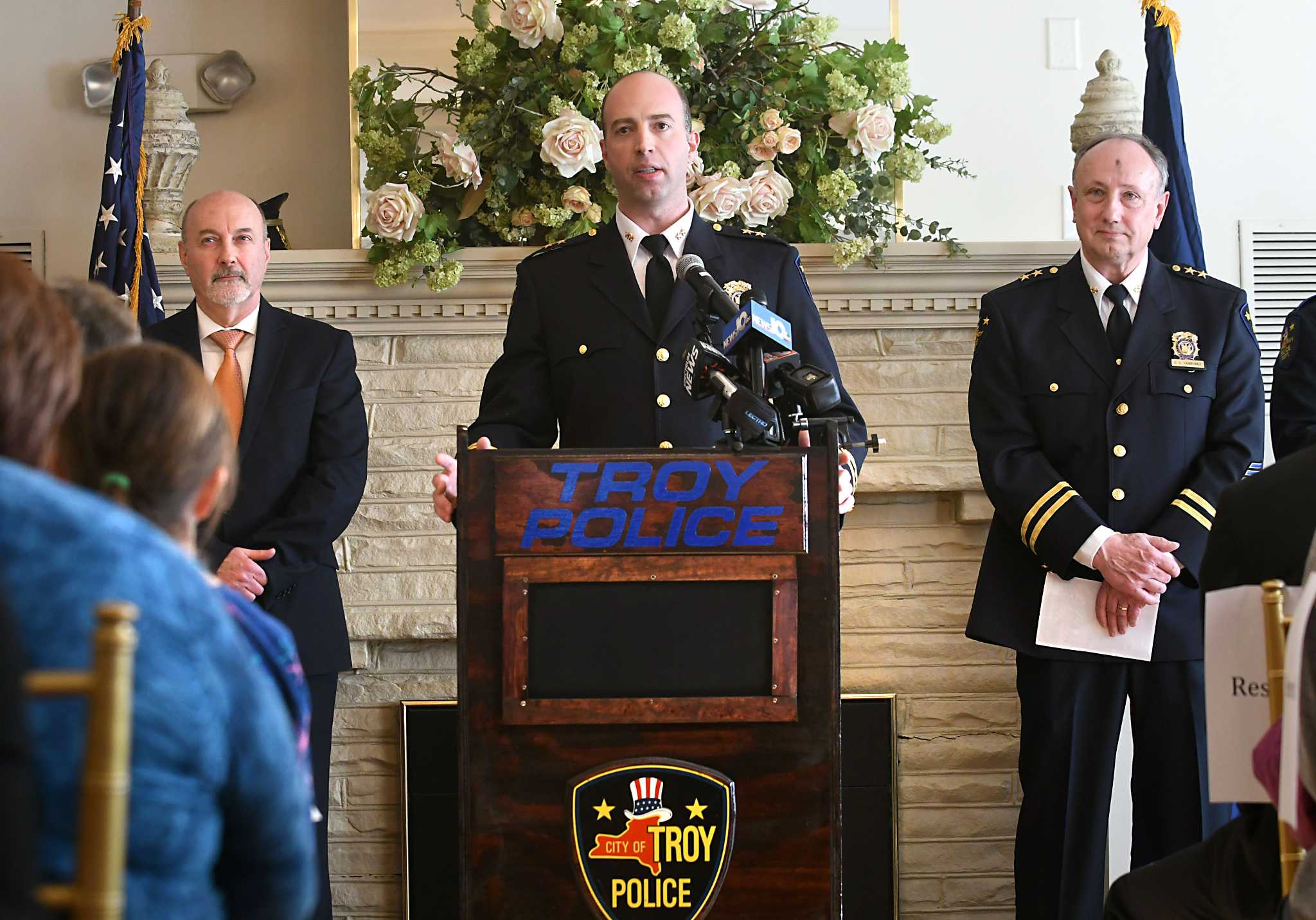 Troy police chiefs still without contracts consider next move
