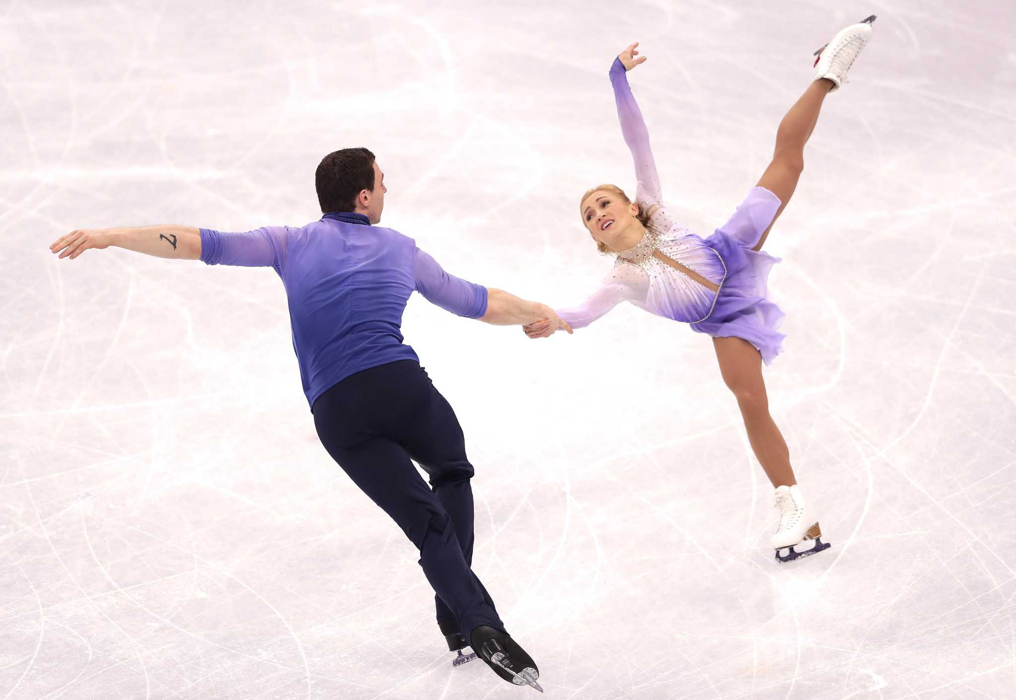 German pair rallies from 4th to capture gold medal