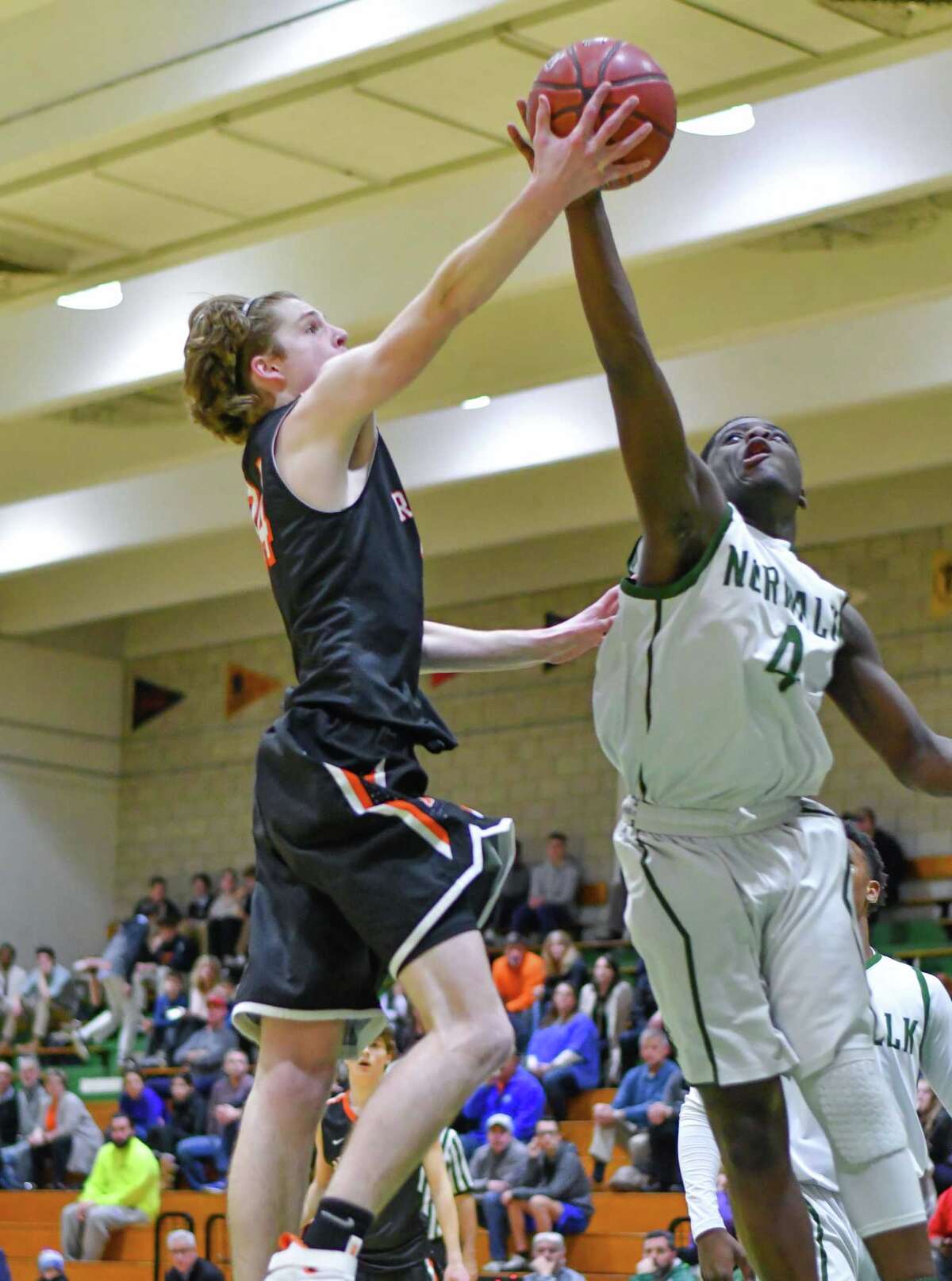 McNamara, St. Pierre lead Ridgefield past Norwalk