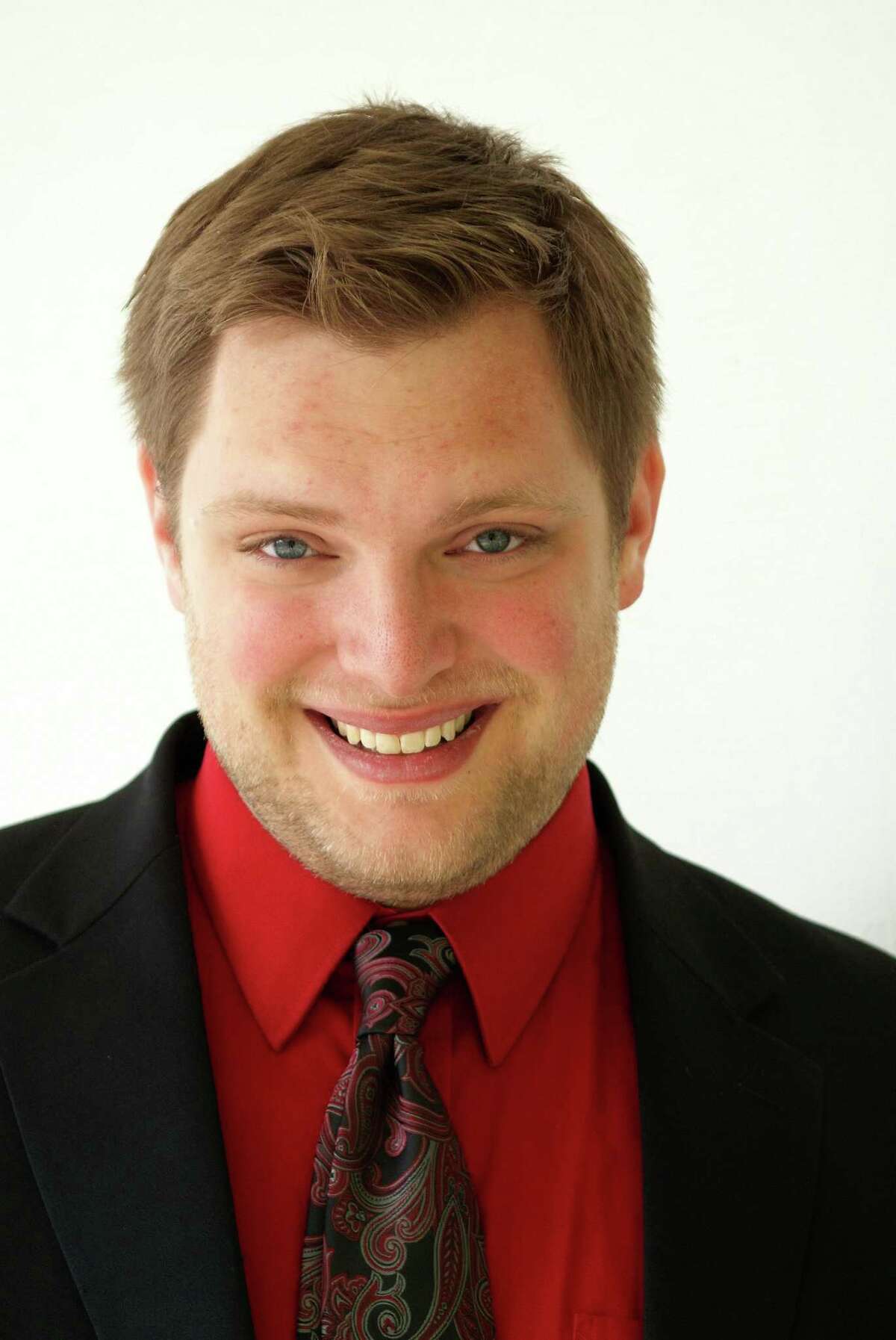 Gregory Flower to solo in New Haven Chorale concert ‘The River is Wide’
