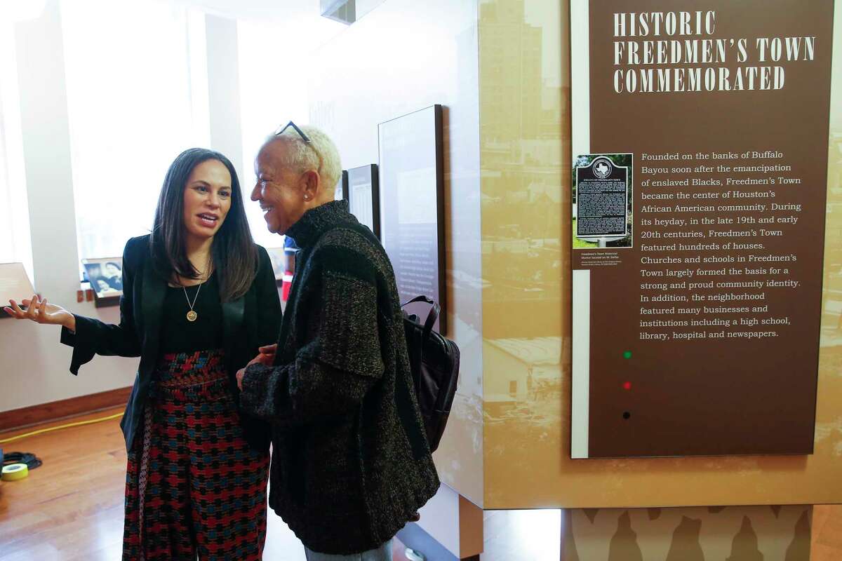 Acclaimed poet Nikki Giovanni stirs Houston admirers