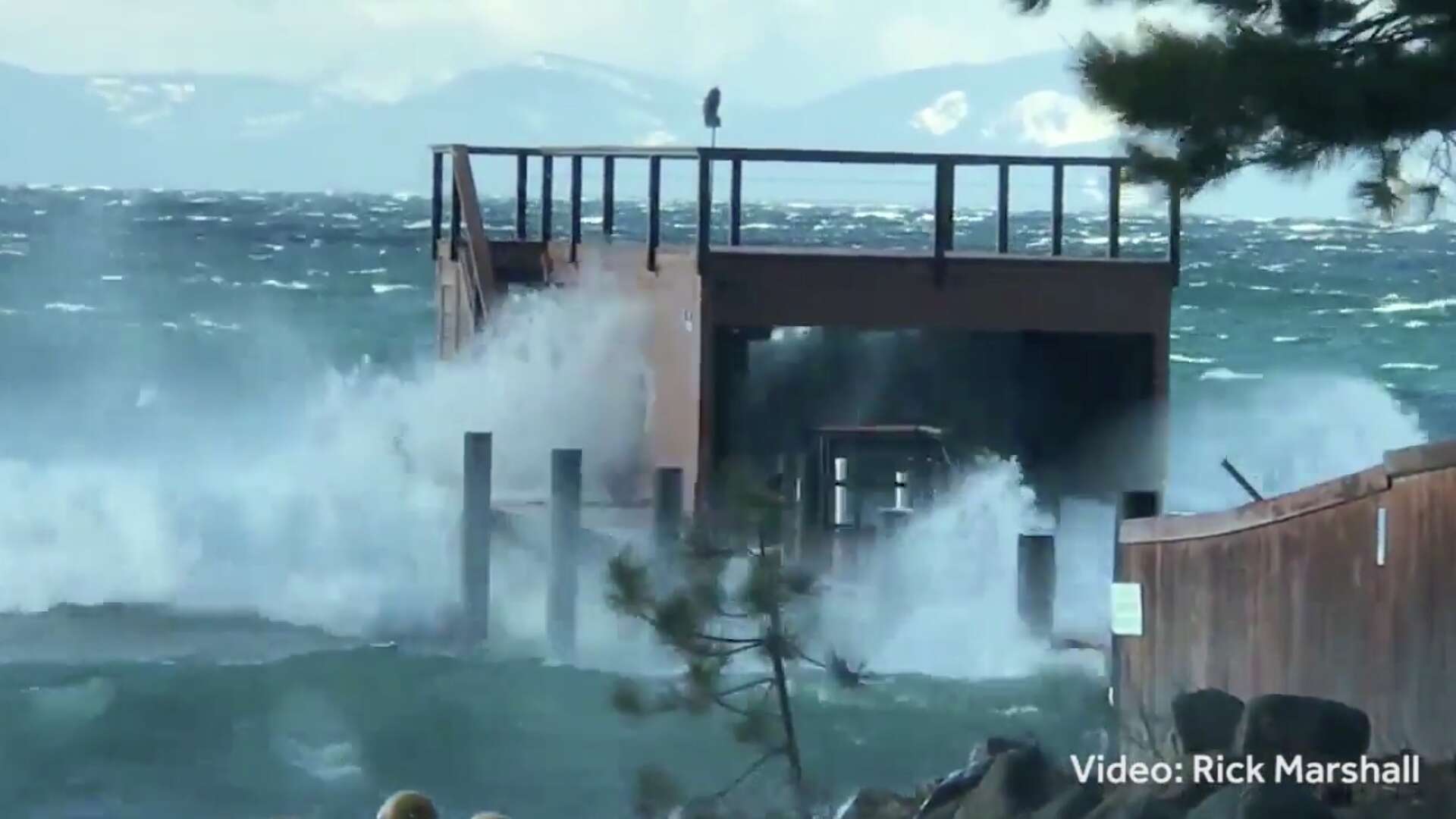 Incredible video shows waves slamming Lake Tahoe shore
