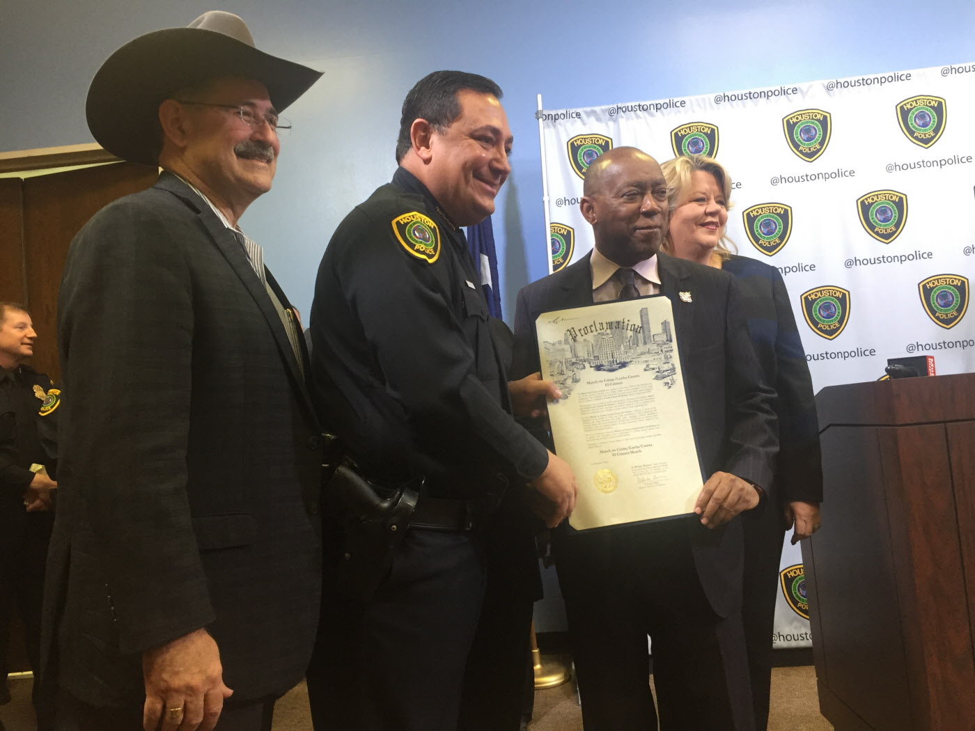 Houston police unveil crime prevention campaign with new policy focus