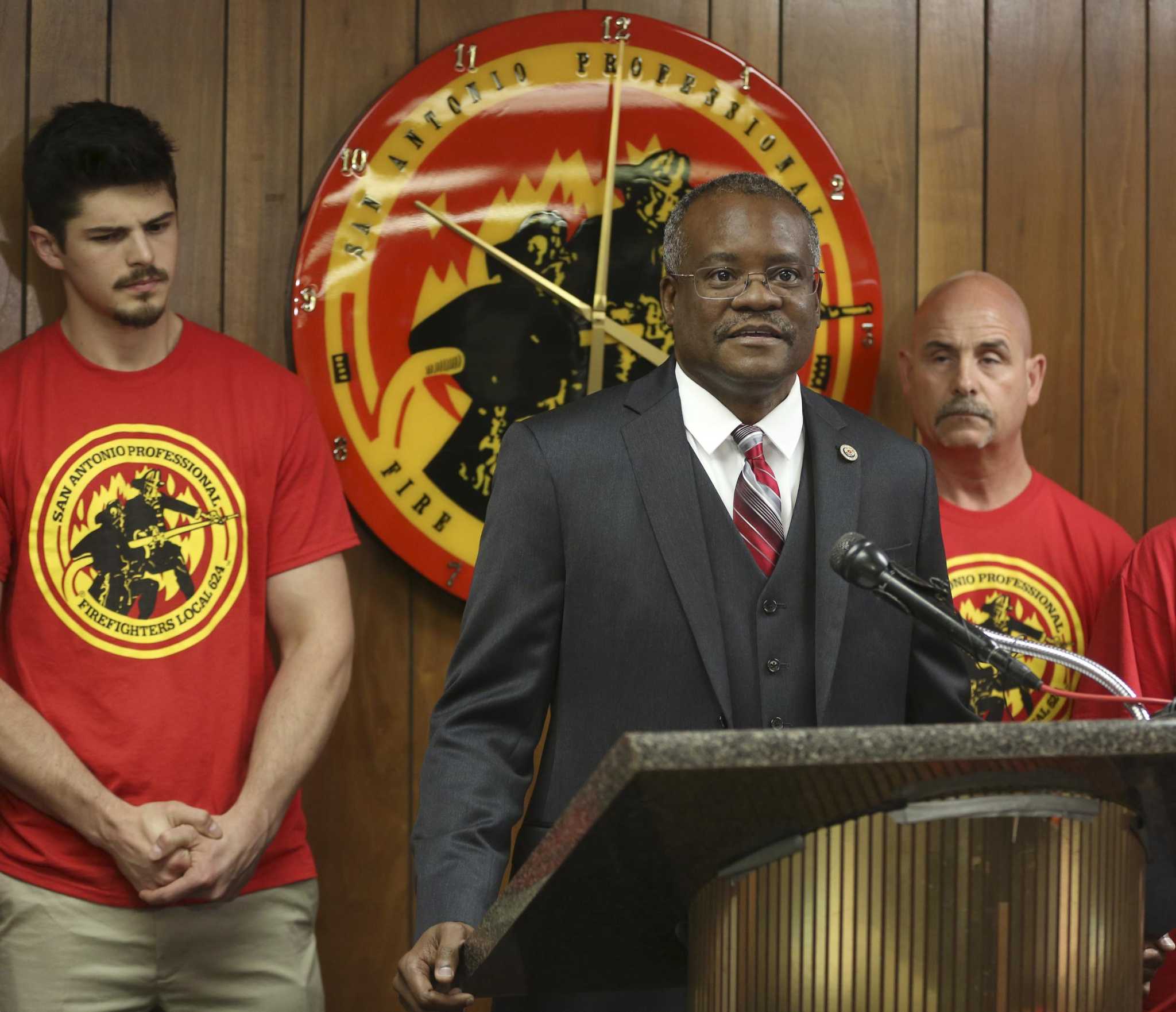 Fire union fails to show at the city’s negotiations meeting