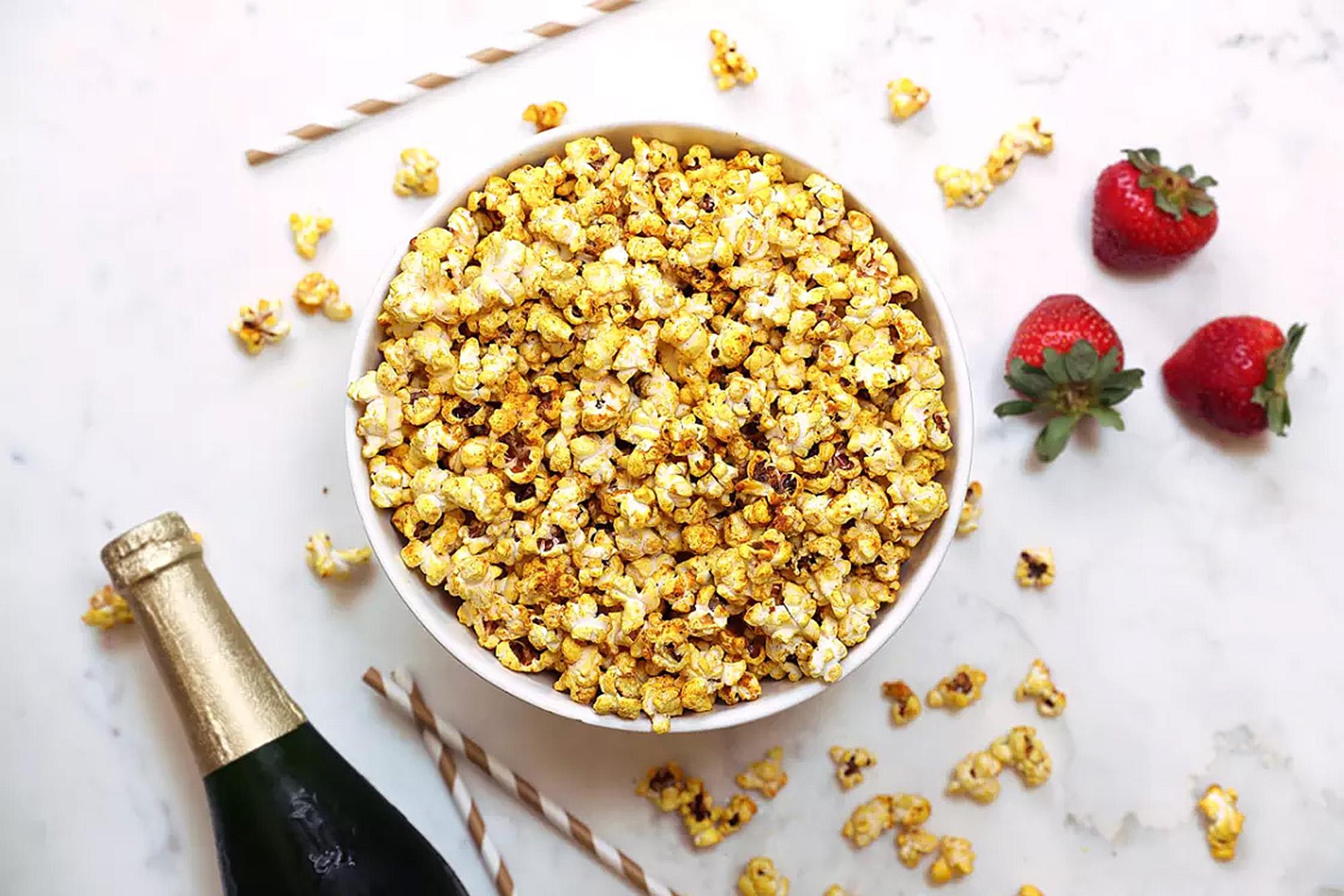 Recipe: Golden Turmeric Popcorn