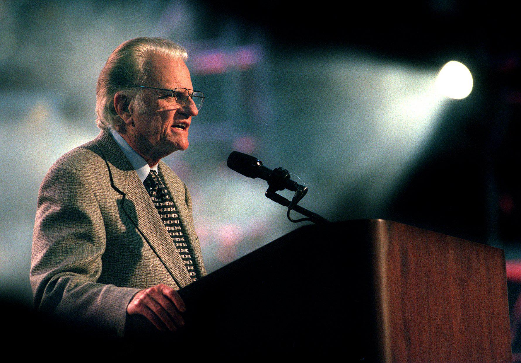 Rev. Billy Graham, ‘America’s Pastor,’ was counselor to 9 U.S. presidents