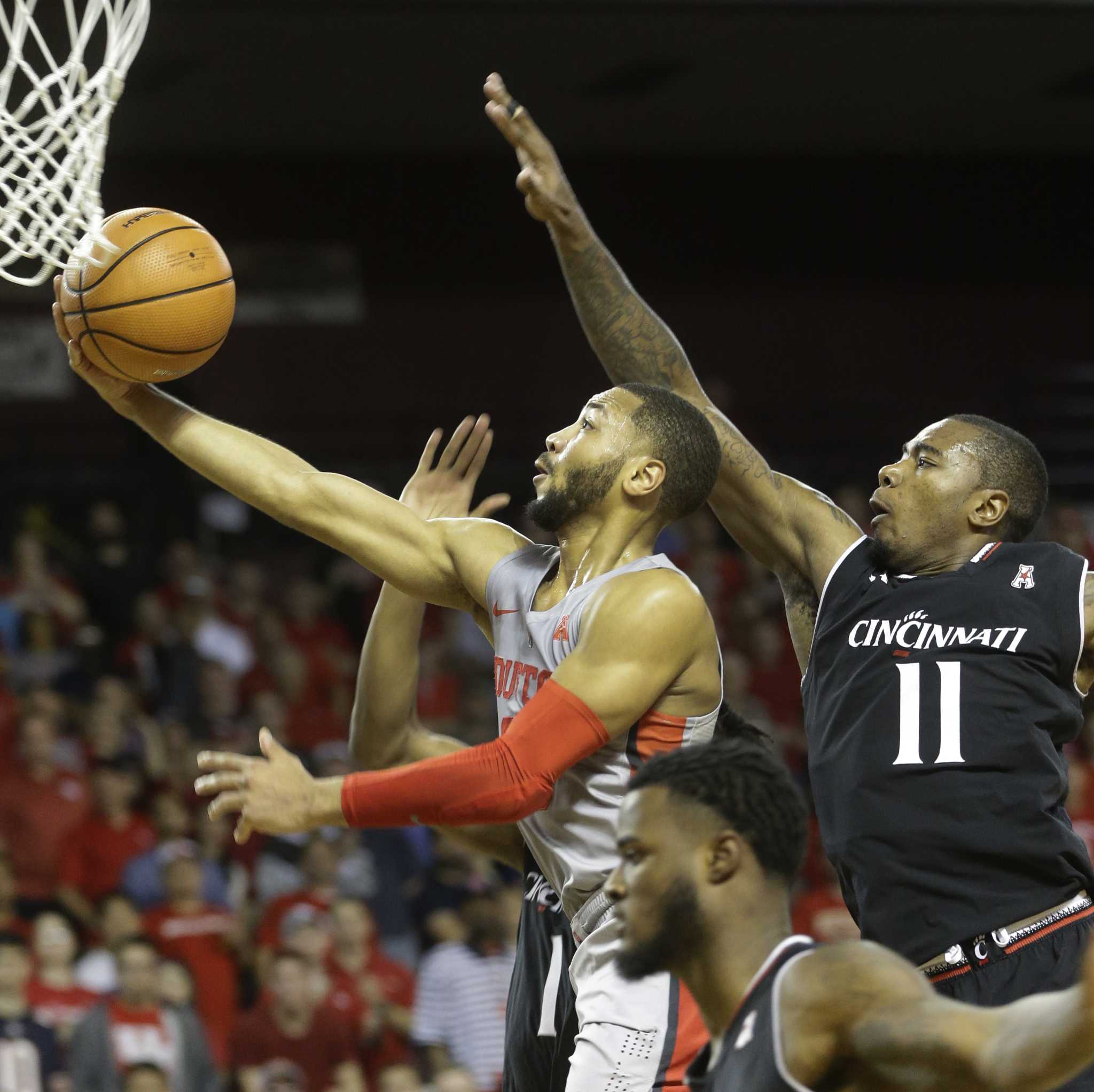 Gary Clark brings his toughness to Rockets as a rookie