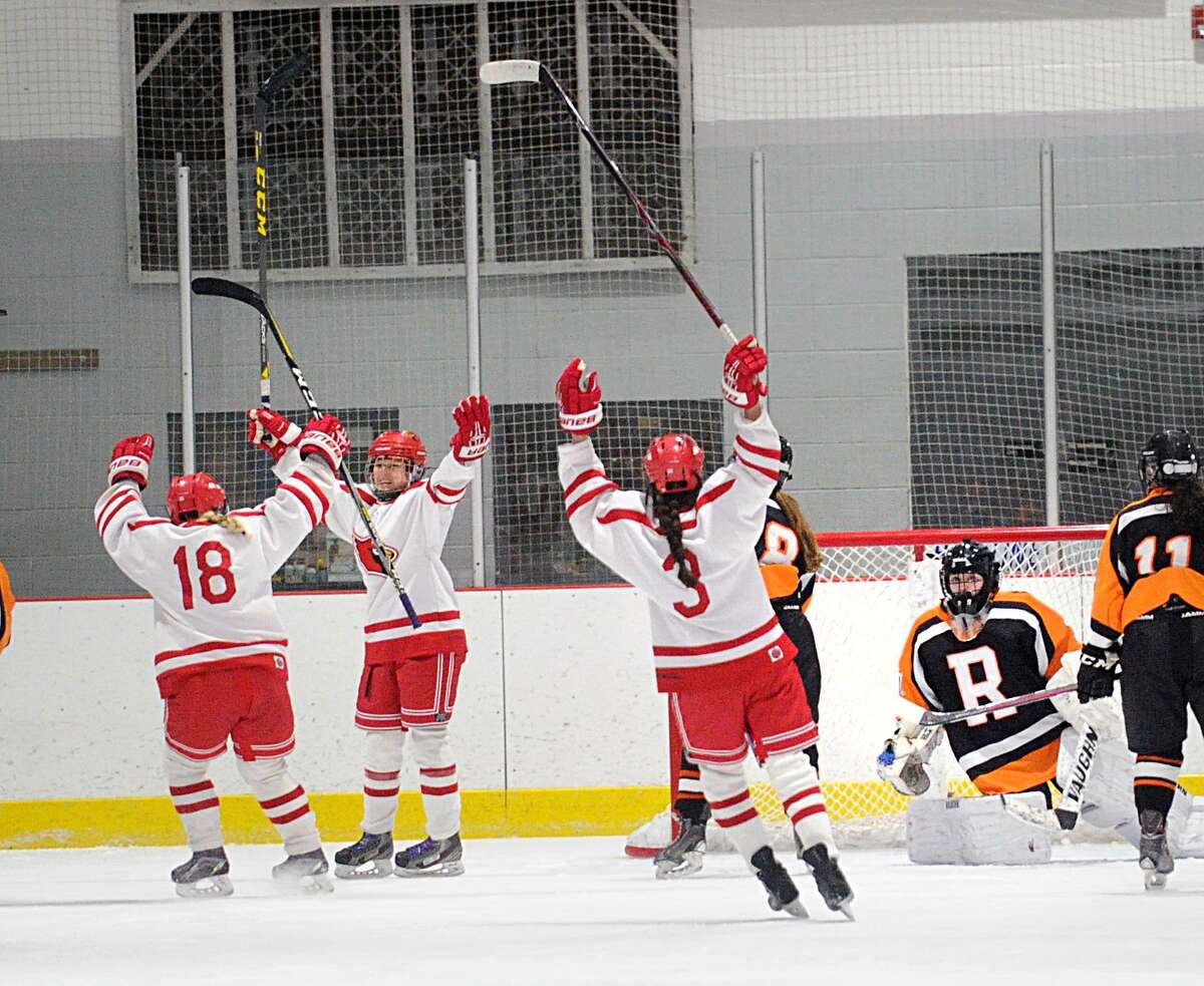 Greenwich girls hockey blanks Ridgefield
