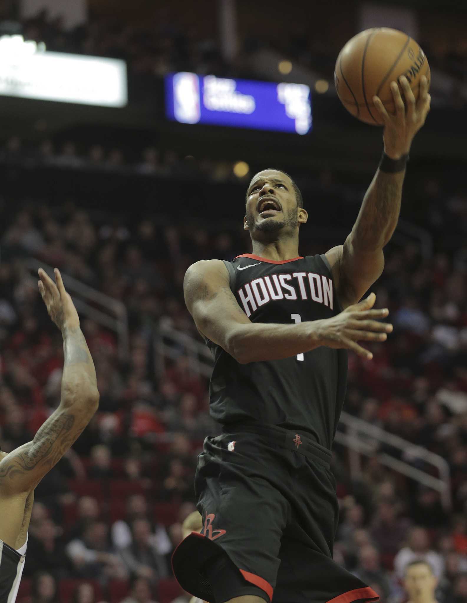 Rockets' Mike D'Antoni has full roster and more choices to make