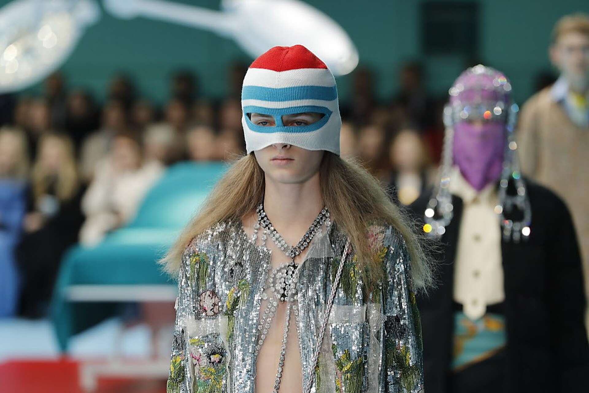 Drones in fashion: Dolce & Gabbana drone stunt causes delays, concern ...